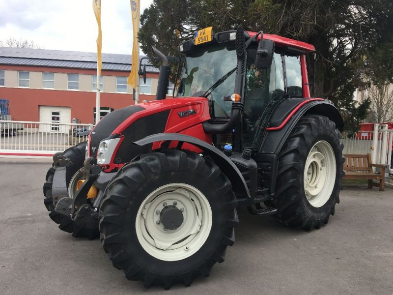 Traktor použitý a použité Traktoren - technikboerse.com