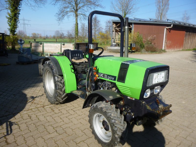 Deutz-Fahr DX 3.30V Weinbautraktor - technikboerse.com
