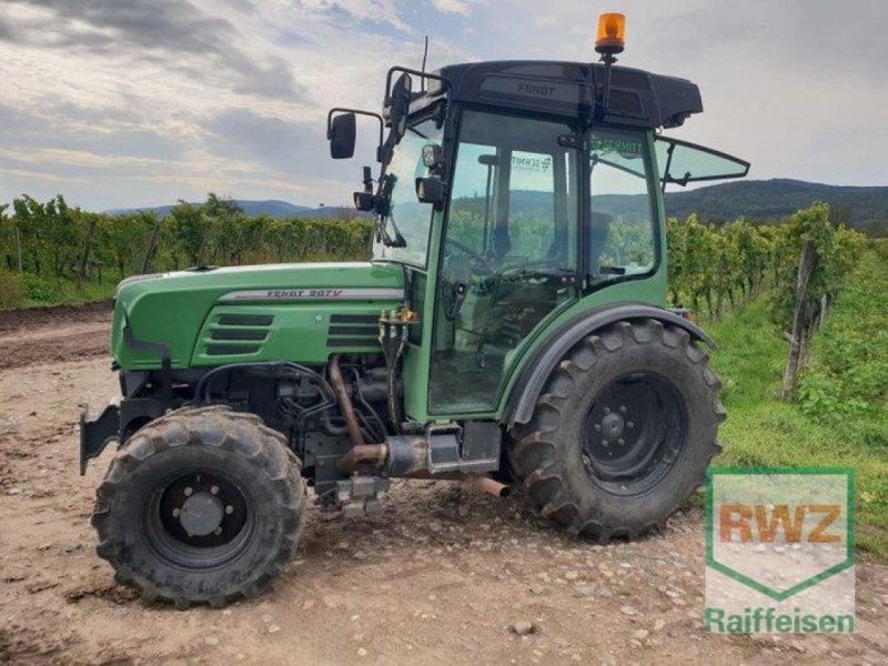 Fendt 207 V Weinbautraktor - technikboerse.com
