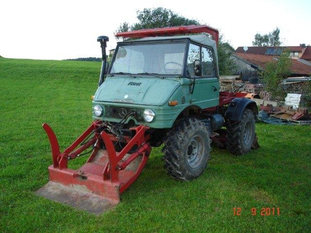 Unimog Mercedes-Benz U 421 Werner Forst Cabrio - technikboerse.com