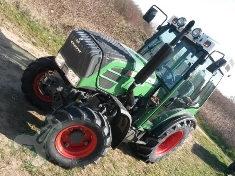 Fendt 209 V Vario Weinbautraktor - technikboerse.com