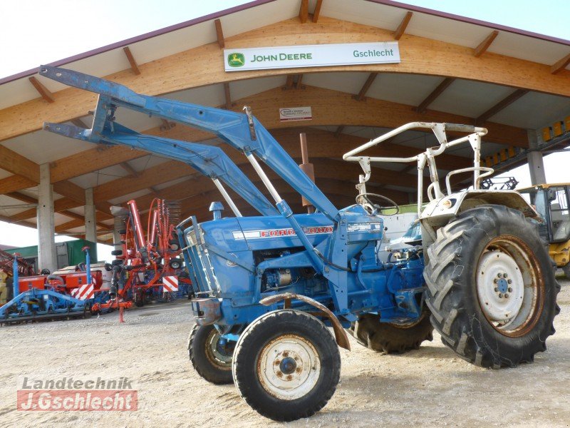 Ford 5000 mit Frontlader Traktor - technikboerse.com