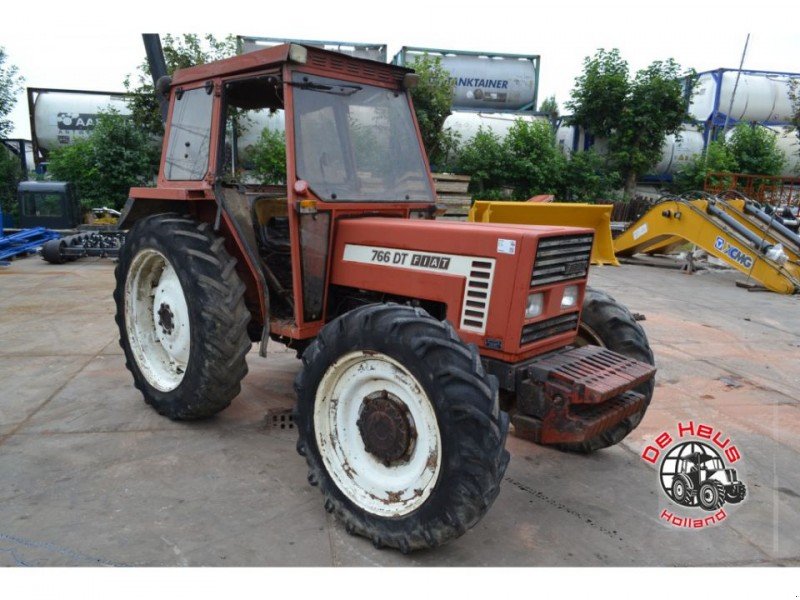 Fiat 766 Tractor - technikboerse.com