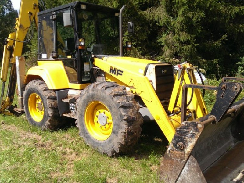Massey Ferguson 900 Baggerlader - technikboerse.com