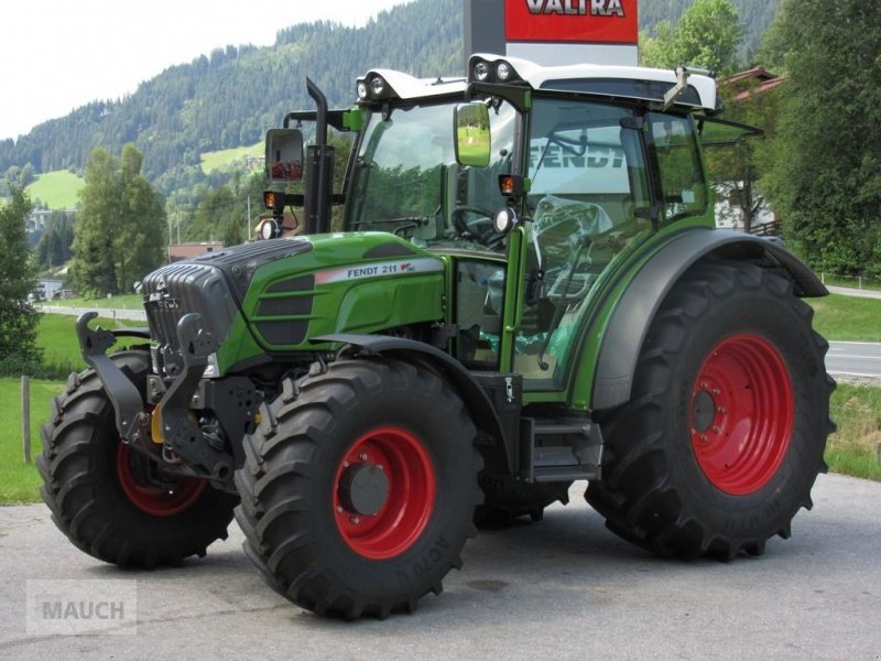 Fendt 211 Vario + FH+FZW Neu Tracteur - technikboerse.com