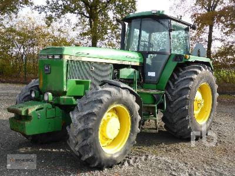 John Deere 4955 Tractor - technikboerse.com