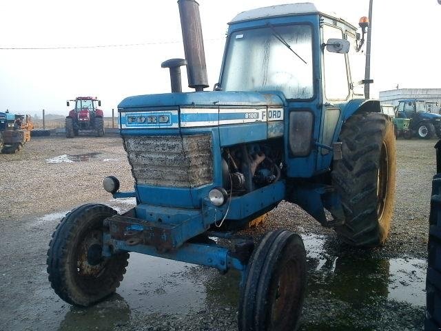 Tractor Ford 8100 - technikboerse.com