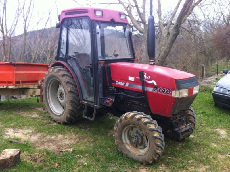 Case IH 2140 PRO Tracteur pour viticulture - technikboerse.com