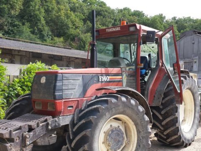 Fiat F140 Traktor - technikboerse.com