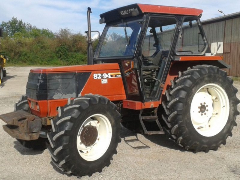 Fiat 82-94 DT Tracteur - technikboerse.com
