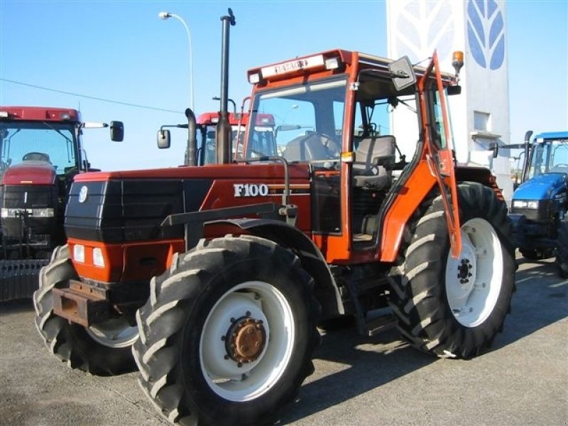 Fiat F 100 DT Tractor - technikboerse.com