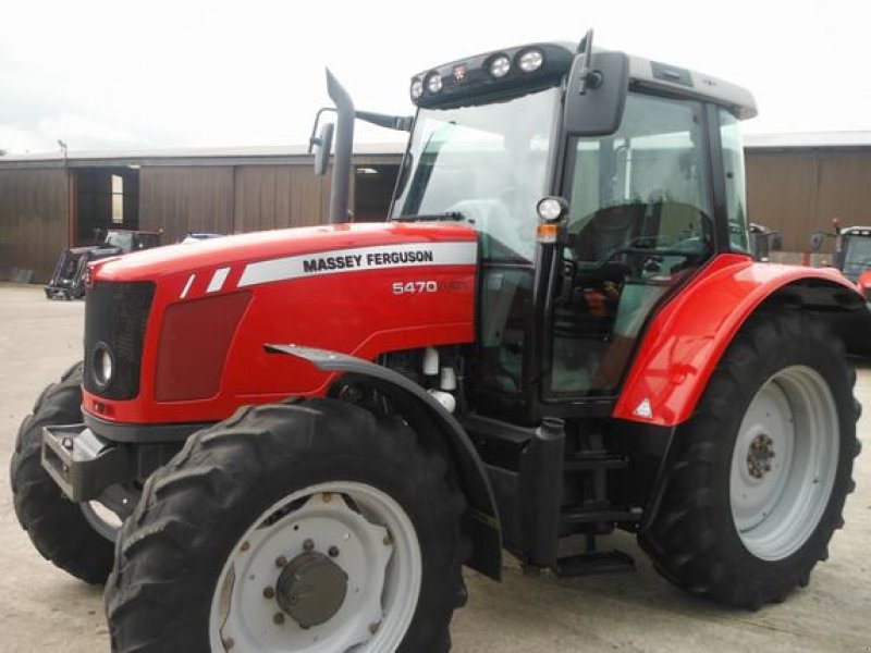 Massey Ferguson 5470 Tier-III Dyna-4 Tractor - technikboerse.com