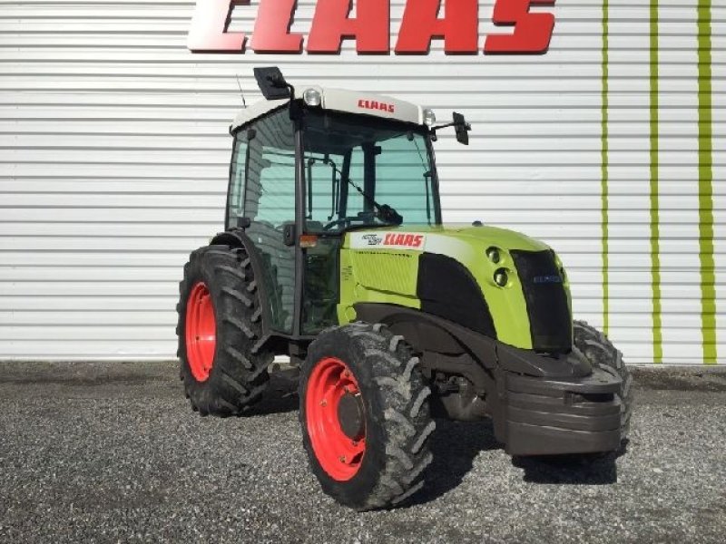 CLAAS NECTIS 267 F Tracteur pour viticulture, 65800 ORLEIX ...