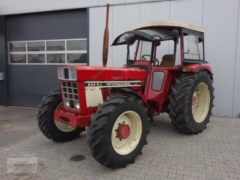 Case IH IHC 844 S Allrad Traktor - technikboerse.com