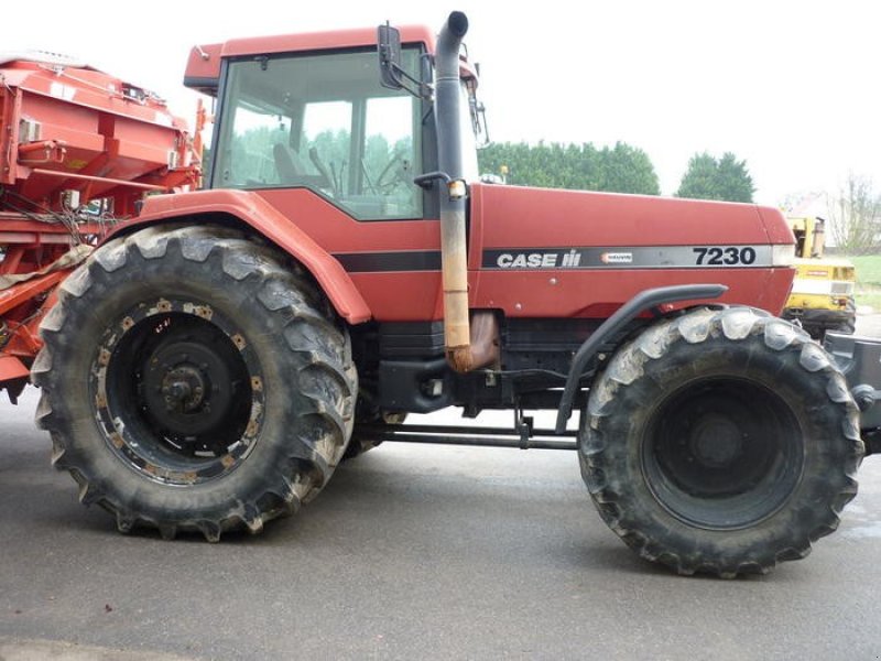 Case Ih 7230 Vs John Deere S670 at Sammy Parra blog