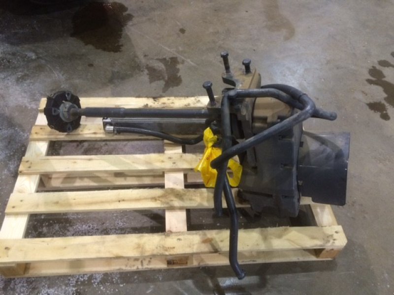 Massey Ferguson MF Front PTO Other tractor accessories - technikboerse.com