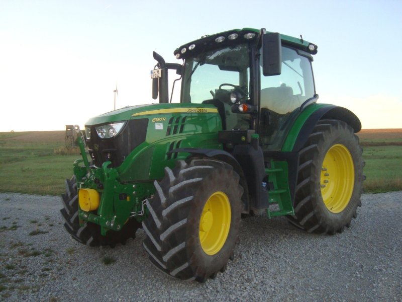 John Deere 6130 R Traktor - technikboerse.com