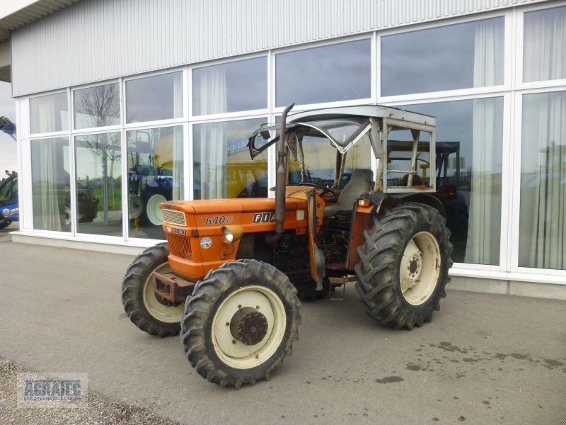 Fiat 640 DT Trattore - technikboerse.com
