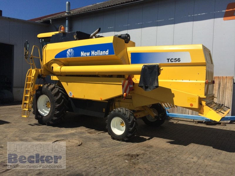 New Holland TC 56 Mähdrescher - technikboerse.com