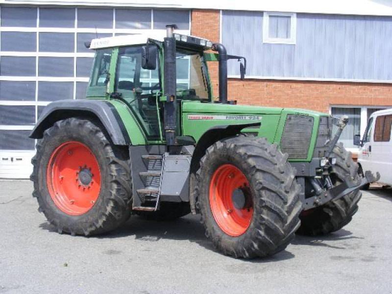 Fendt Favorit 924 Vario Traktor - technikboerse.com