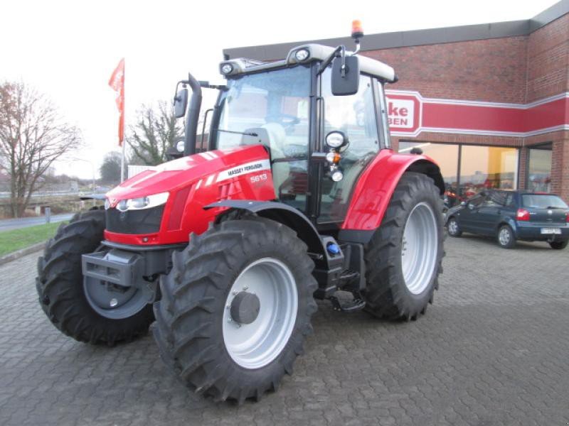 Massey Ferguson 5613 Tractor - technikboerse.com