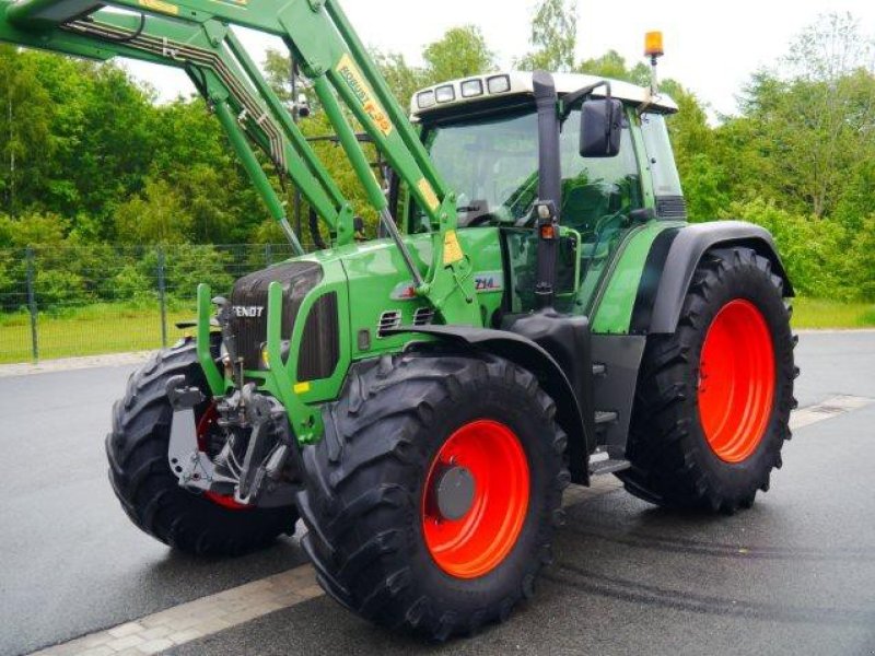 Fendt 714 VARIO Traktor - technikboerse.com