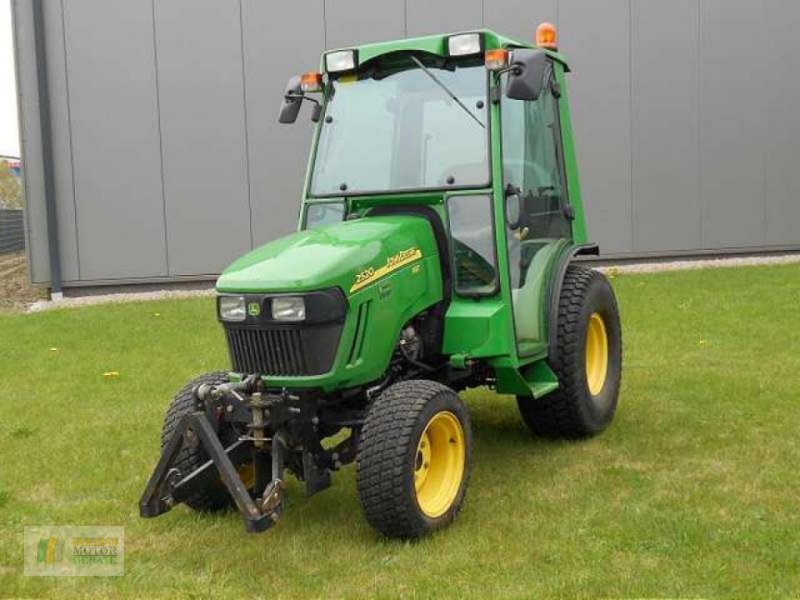 John Deere 2520 KOMPAKTTRAKTOR Municipal tractor, 21423 Winsen ...
