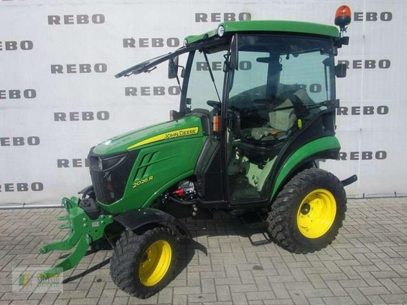John Deere 2026R Kommunaltraktor, 49661 Cloppenburg - technikboerse.com