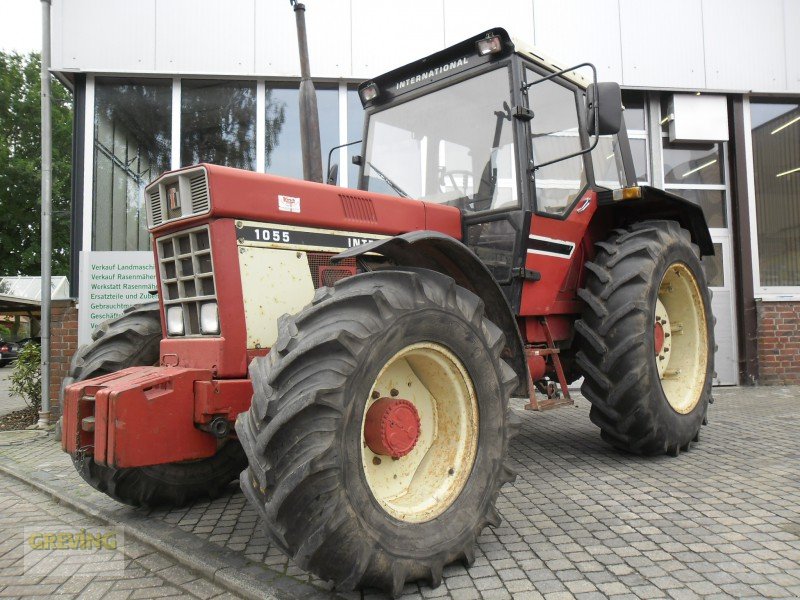 Case IH 1055 Tracteur - technikboerse.com