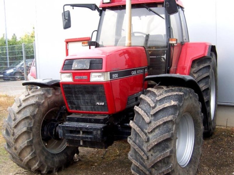 Case IH Maxxum 5130 plus Tractor - technikboerse.com