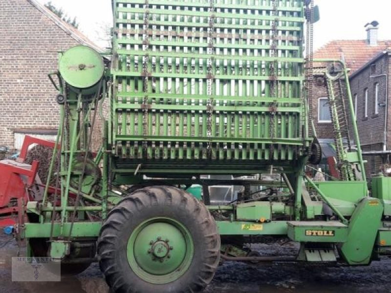 Stoll V200 Rübenroder, 17094 Pragsdorf - technikboerse.com