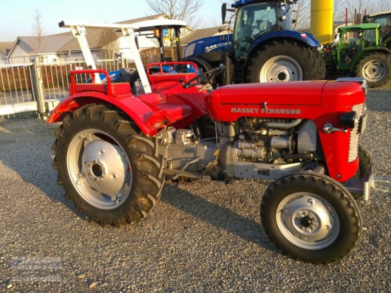 Massey Ferguson 25 Tractor - technikboerse.com
