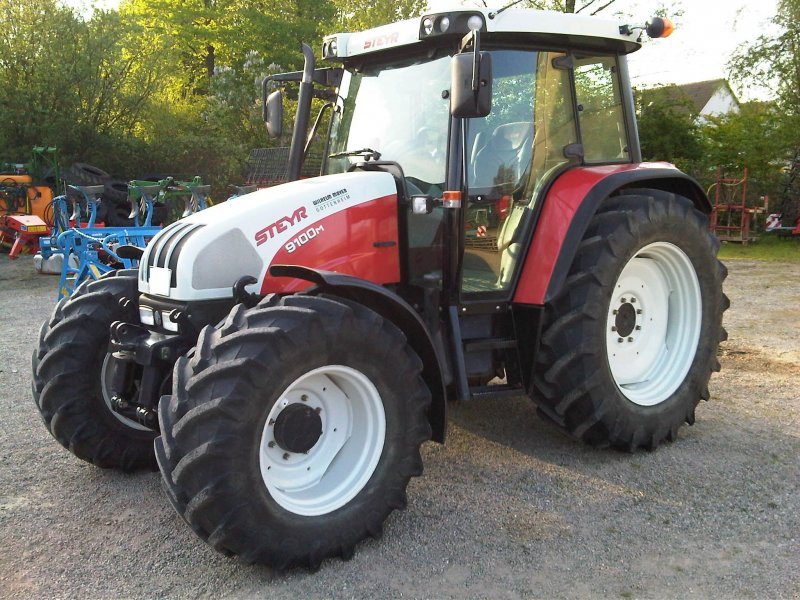 Steyr 9100 M Traktor - technikboerse.com