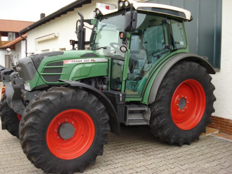 Fendt 207 Vario TMS Traktor - technikboerse.com
