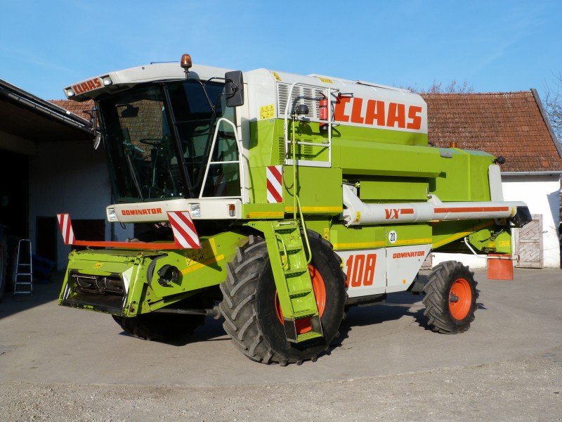 CLAAS Dominator 108 VX Combine harvester - technikboerse.com
