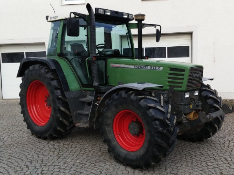 Fendt 511 Traktor - technikboerse.com
