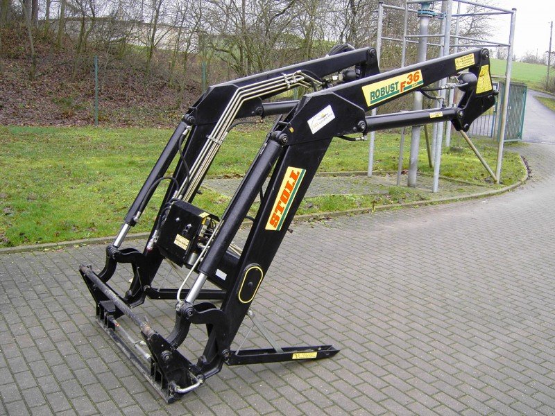 Stoll F 36 HDP Chargeur frontal - technikboerse.com