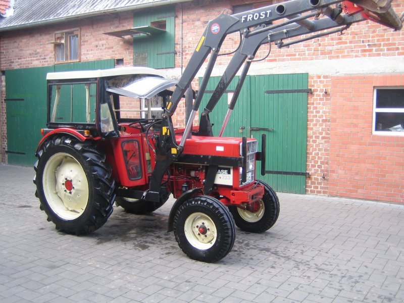 Case IH 733 Traktor - technikboerse.com