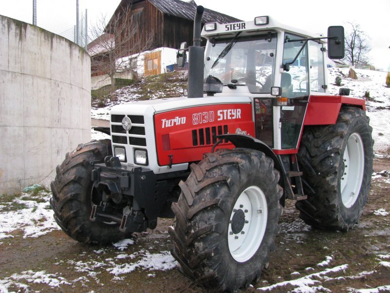 Steyr 8130 Traktor - technikboerse.com