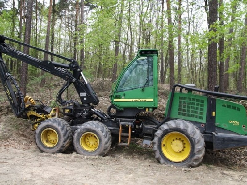 John Deere 1270D Full harvester - technikboerse.com