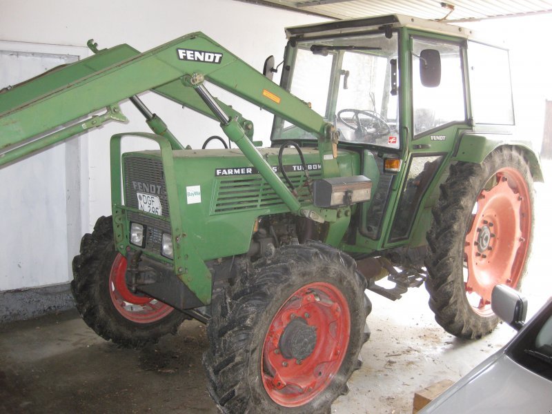 Traktor Fendt Farmer 102 S - technikboerse.com