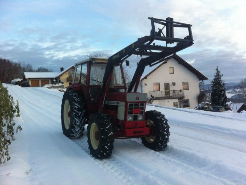 Case IH 1246 Traktor - technikboerse.com