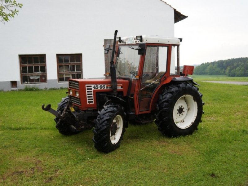 Fiat 45-66 Traktor - technikboerse.com