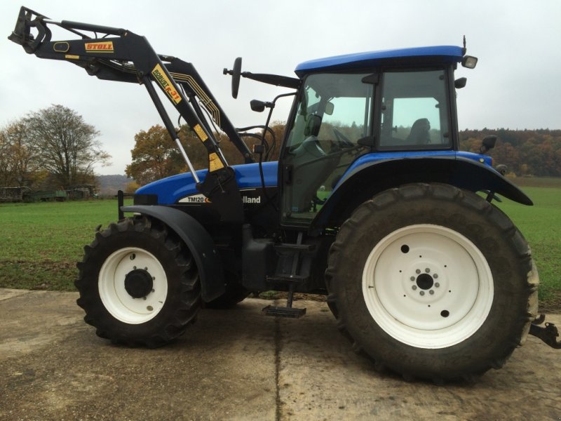 New Holland TM120 Traktor - technikboerse.com